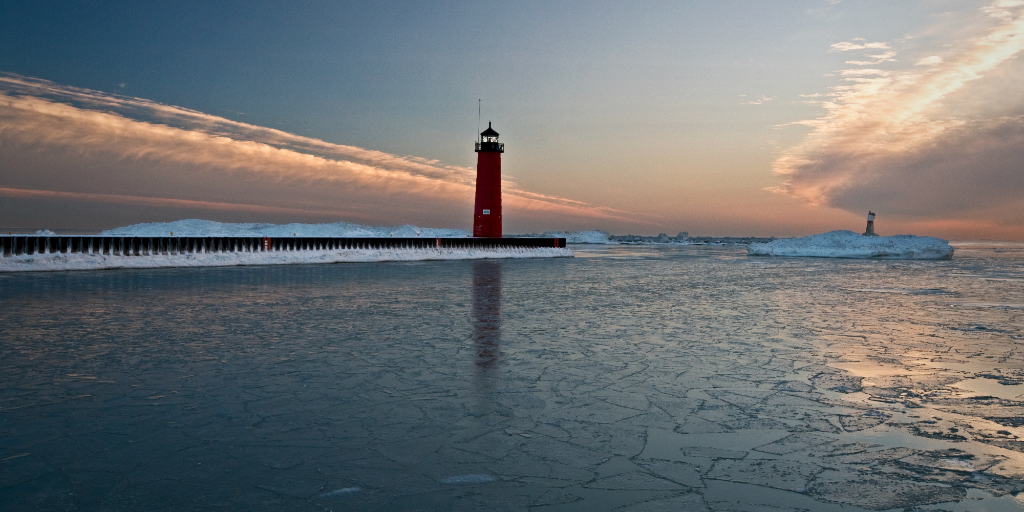 CORONOIDOTOMY VERSUS CORONOIDECTOMY